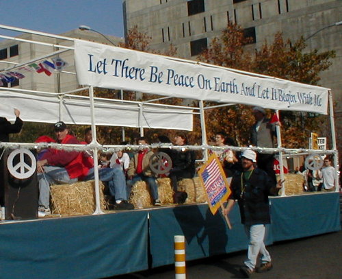 PEACE FRESNO IN THE CHRISTMAS PARADE : Indybay