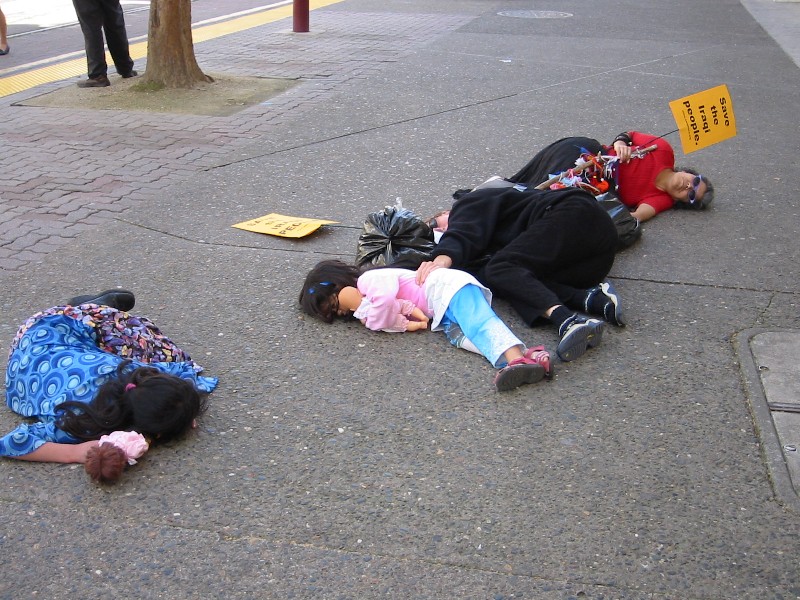 Photos of Sacramento Die In 3/19/03 : Indybay