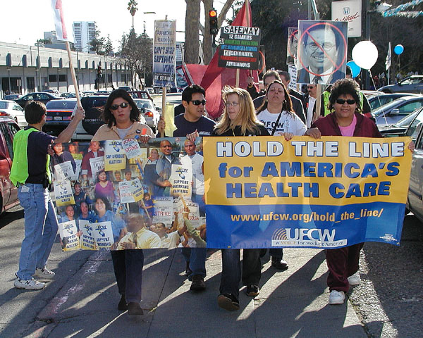 Pictures From Protest At Oakland Safeway : Indybay