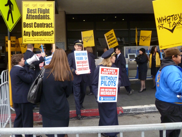 "We are living on 1994 wages" UAL CWA-AFA, IAM, APA, IBT SFO Labor ...