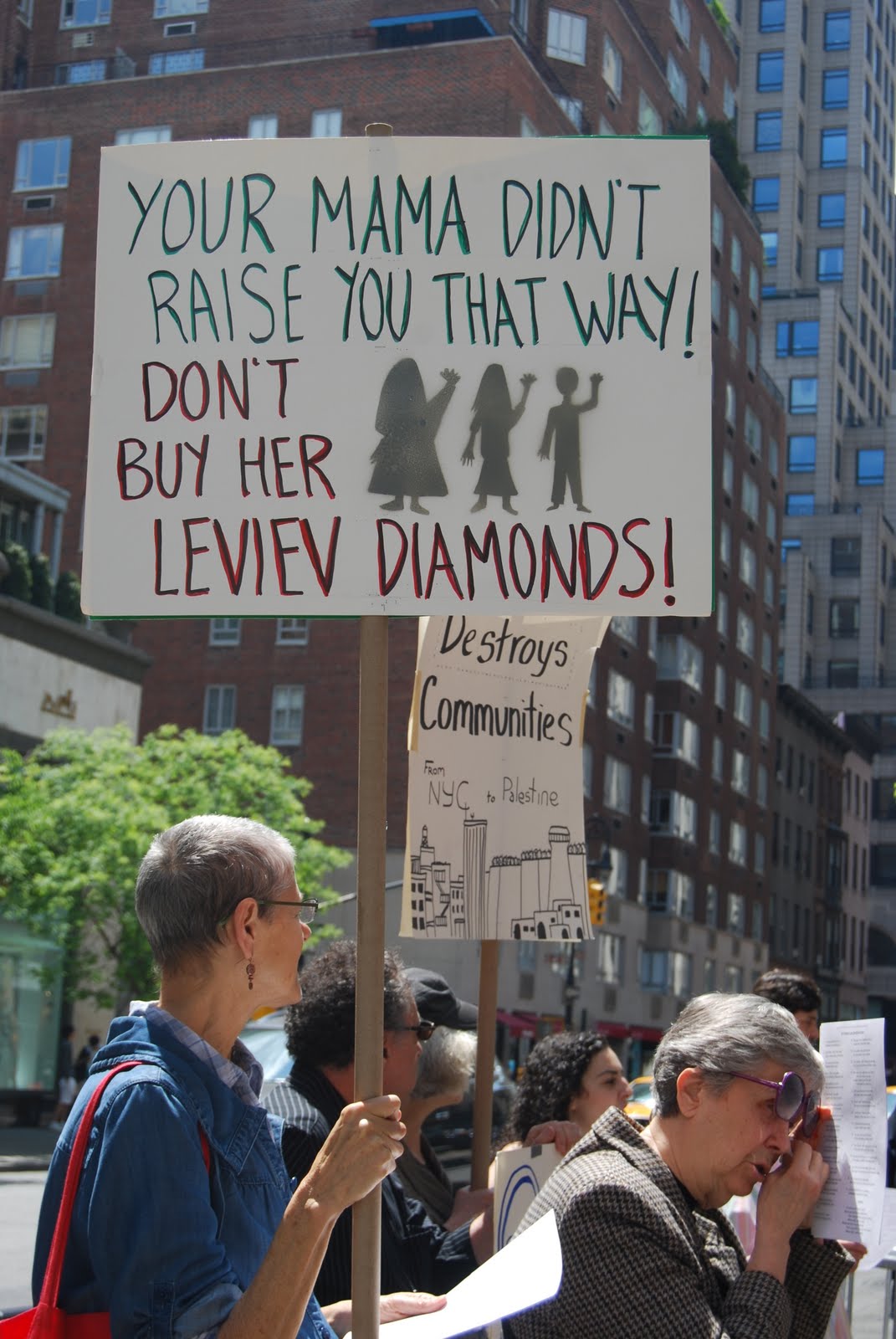 New Yorkers Protest Settlement-Builder Leviev, Call for Mother’s Day ...