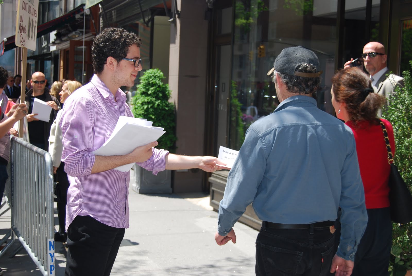 New Yorkers Protest Settlement-Builder Leviev, Call for Mother’s Day ...