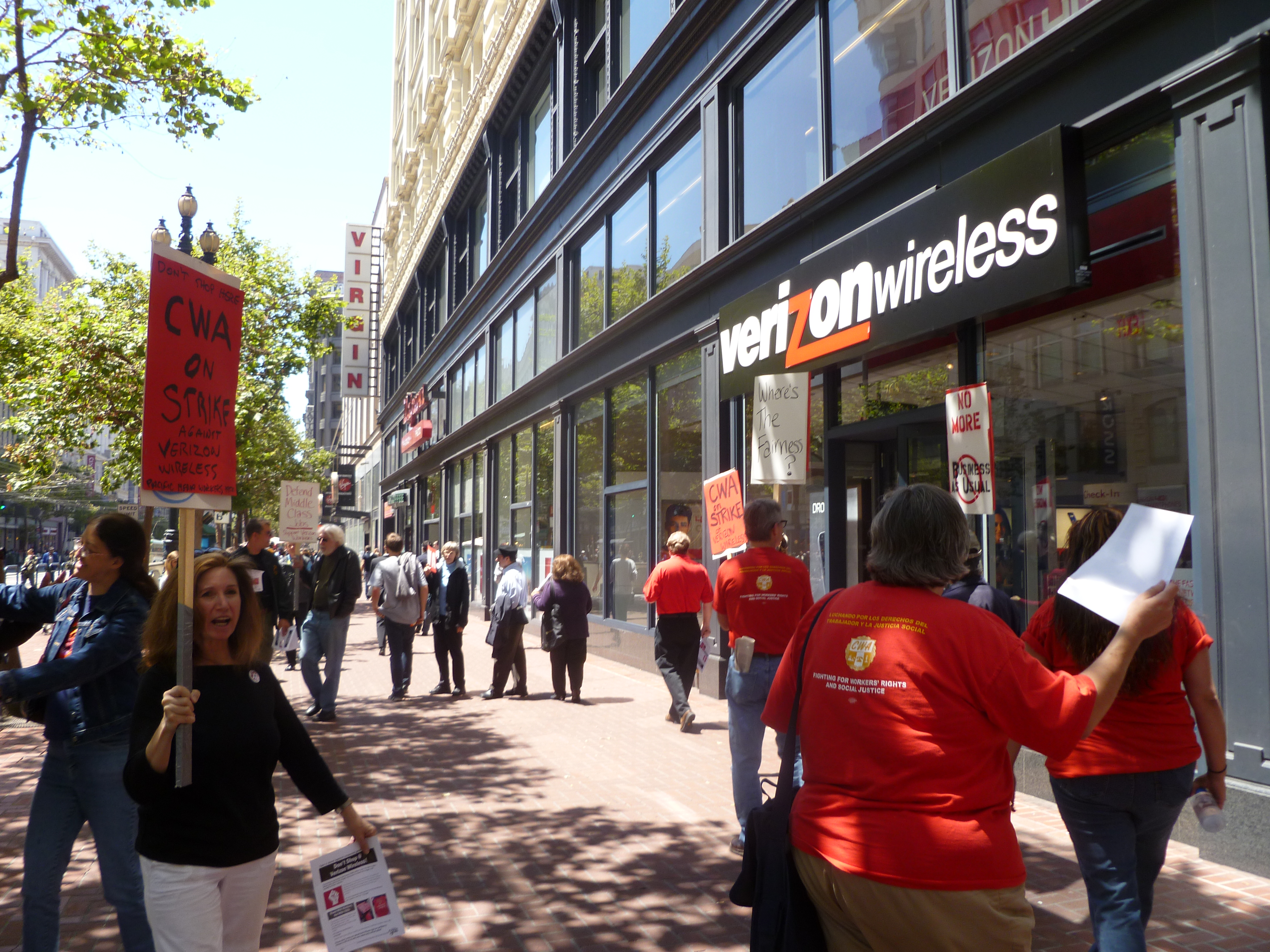 Defend CWA-IBEW Verizon Striking Workers! Solidarity Action At SF ...