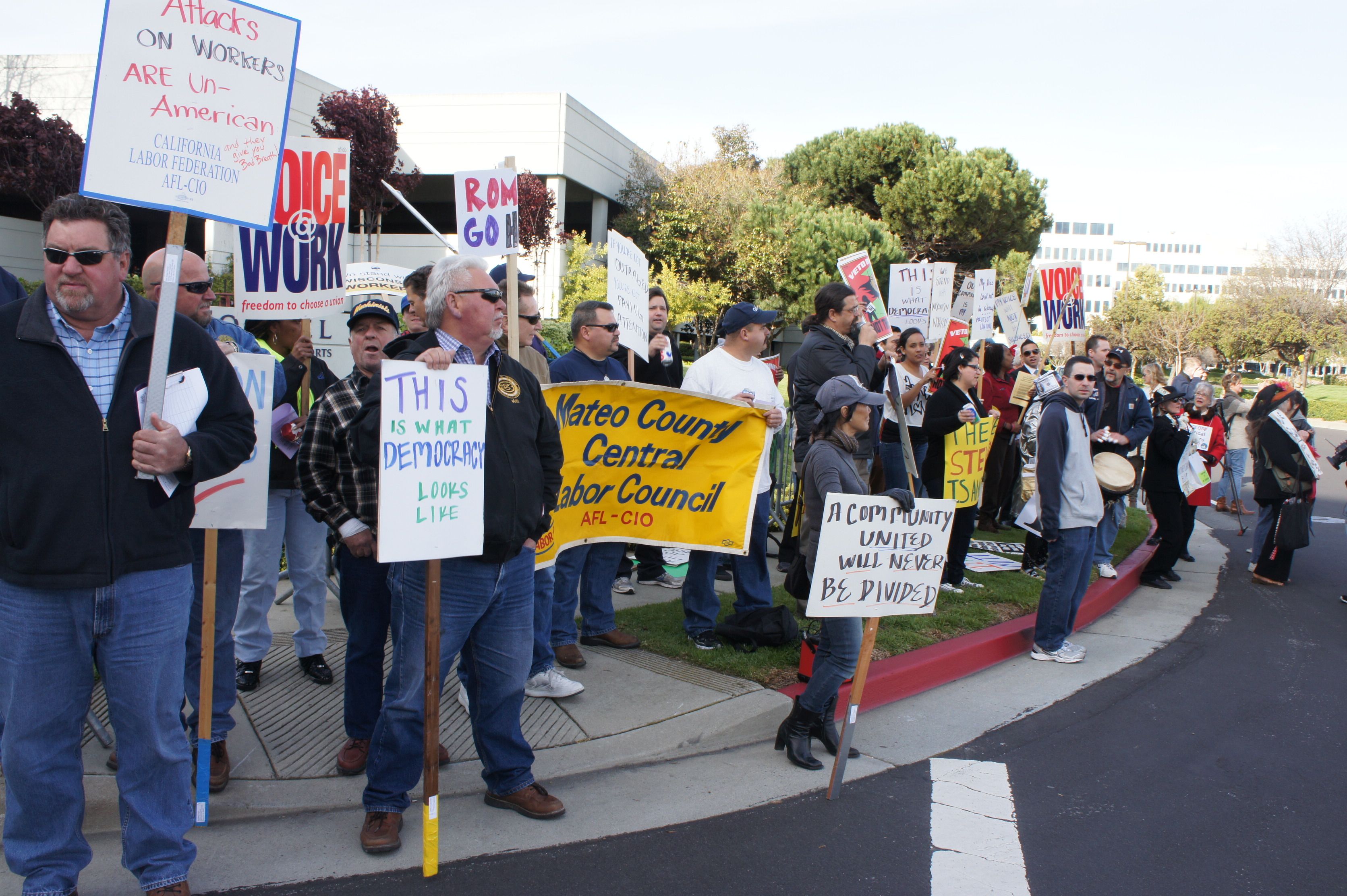 Occupy Oakland, Occupy Redwood City and Republican Spoofers Protest ...
